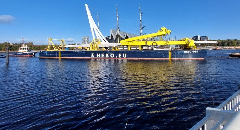 New Govan - Partick Bridge Arrives in Yorkhill Quay